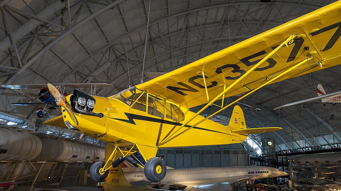 5 Features That Made the Piper Cub a Flight Training Legend – Altitude Post